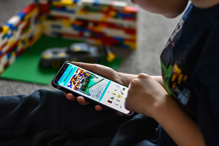 Lego used influencers to generate 331 posts reaching over 6m followers